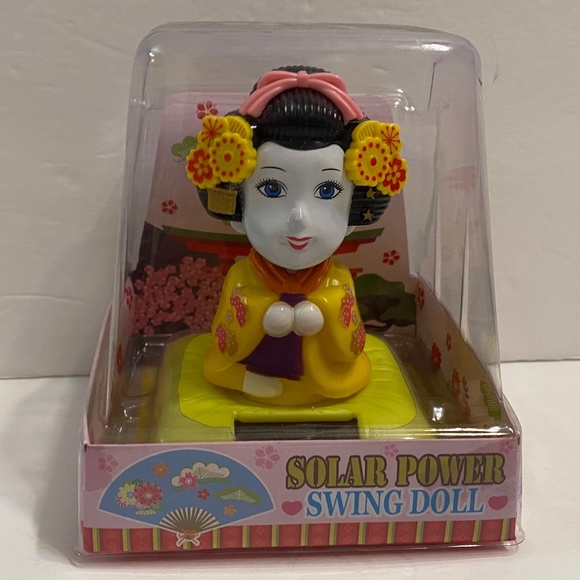 Accents | Geisha Girl Solar Powered Japanese Kimono Car Bobble Head ...